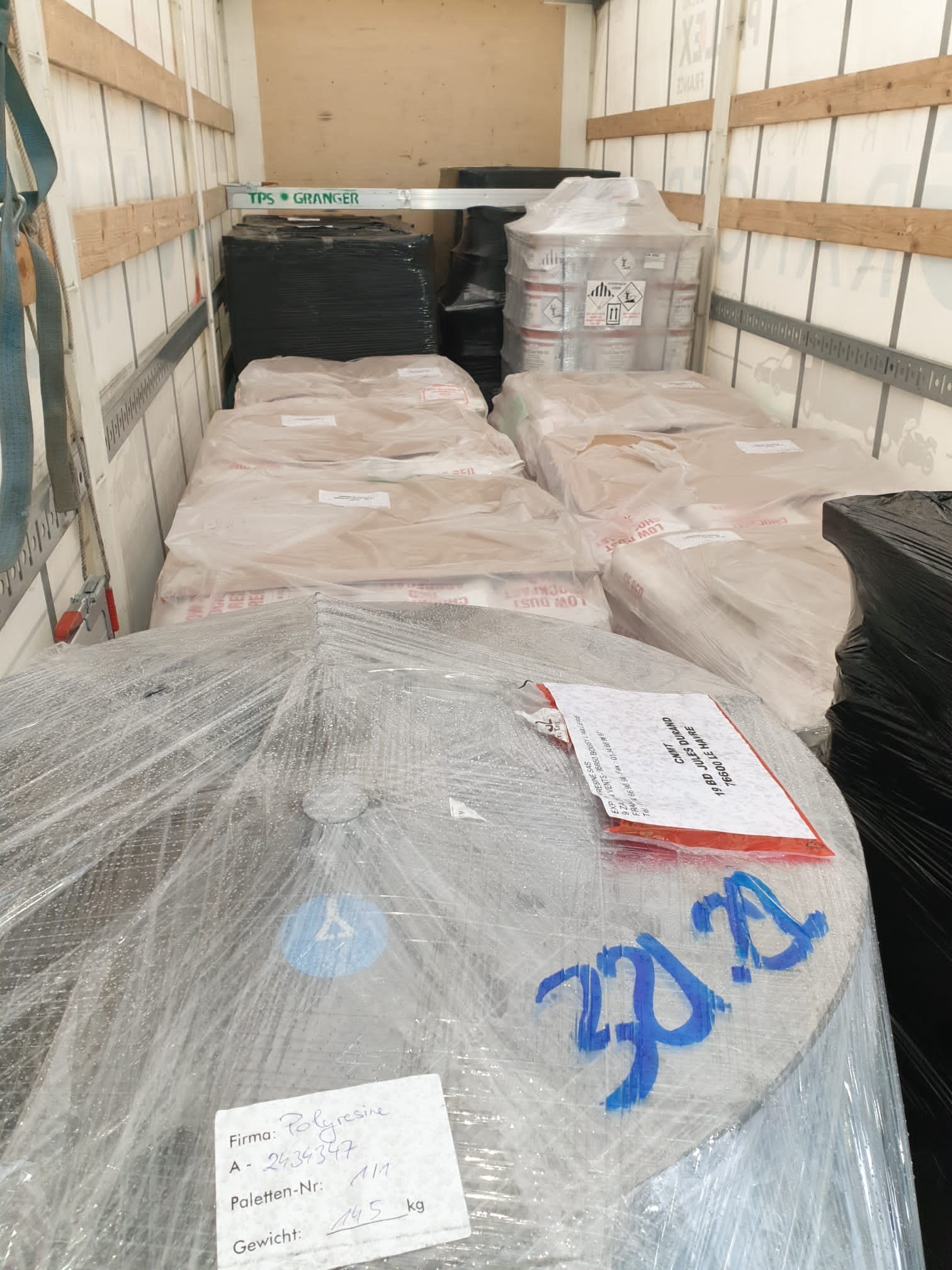 High quality rail system – Polyresine High quality rail system – Polyresine